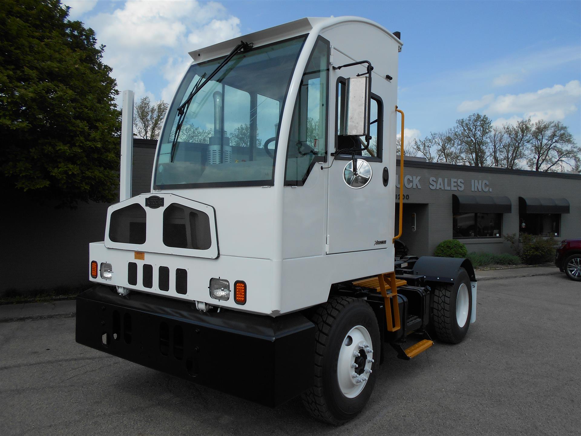 2012 Autocar ACTT42