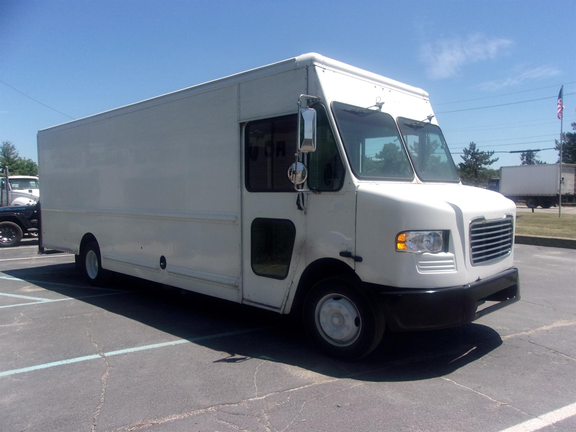 2012 Freightliner MT55