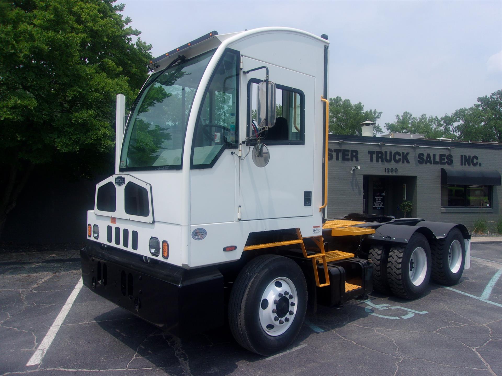 2020 Autocar ACTT64