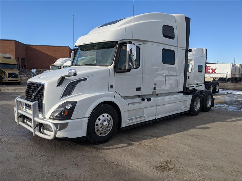 Volvo 780 Semi Trucks For Sale