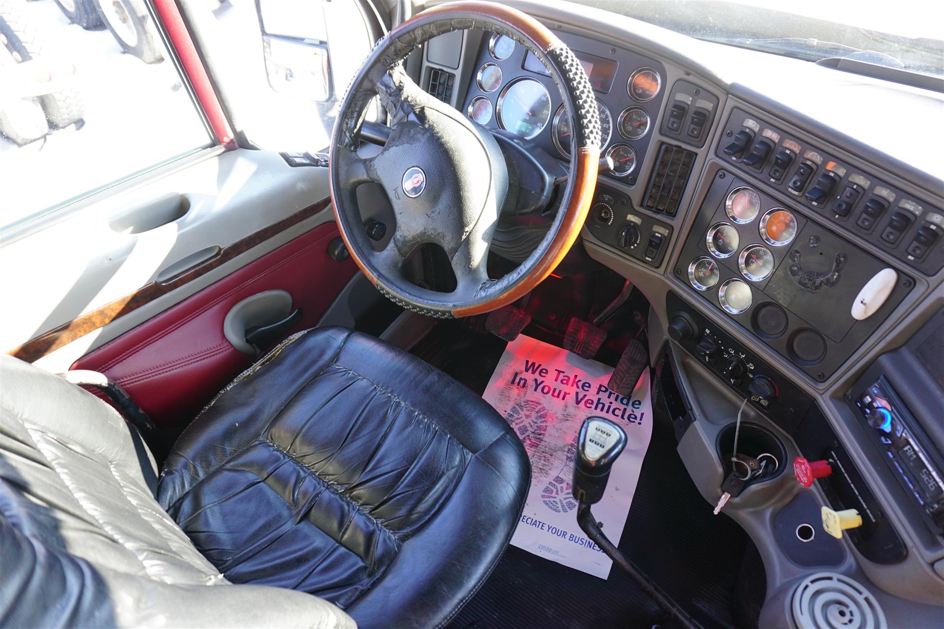 Kenworth T700 Interior