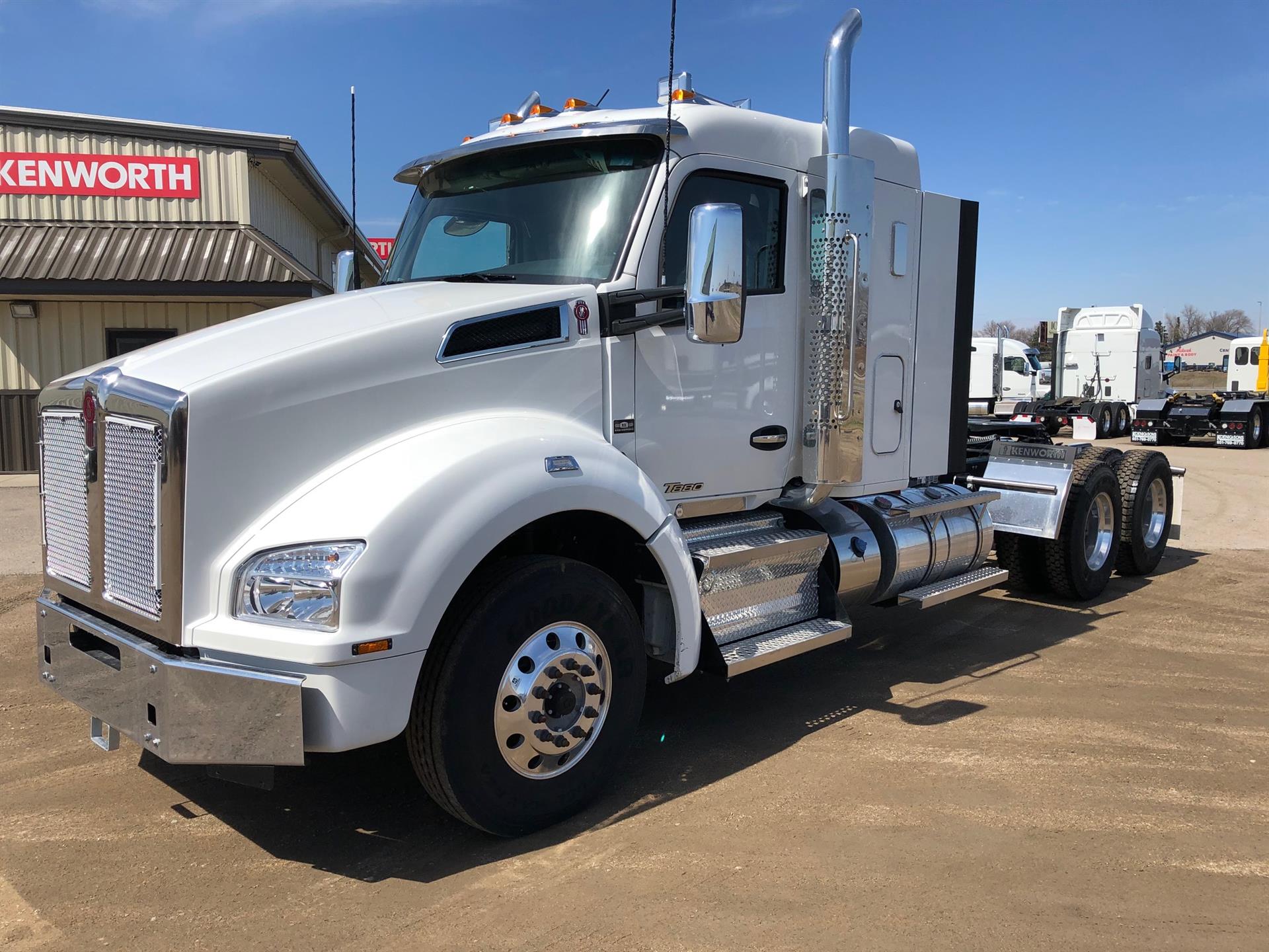 Kenworth T880 Semi Trucks For Sale