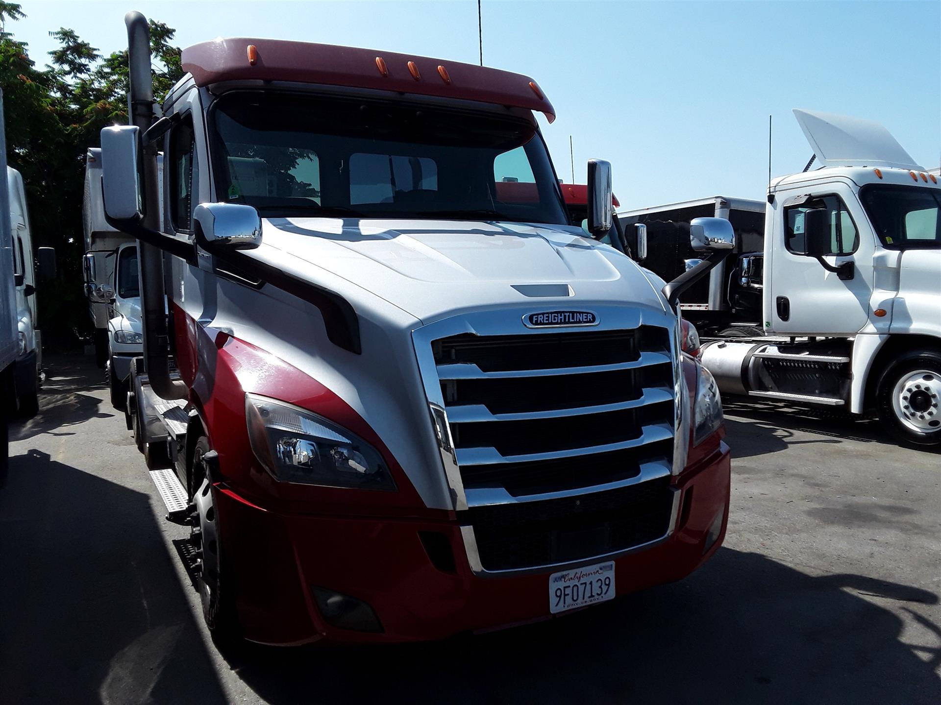 freightliner NEW CASCADIA 116 Trucks For Sale