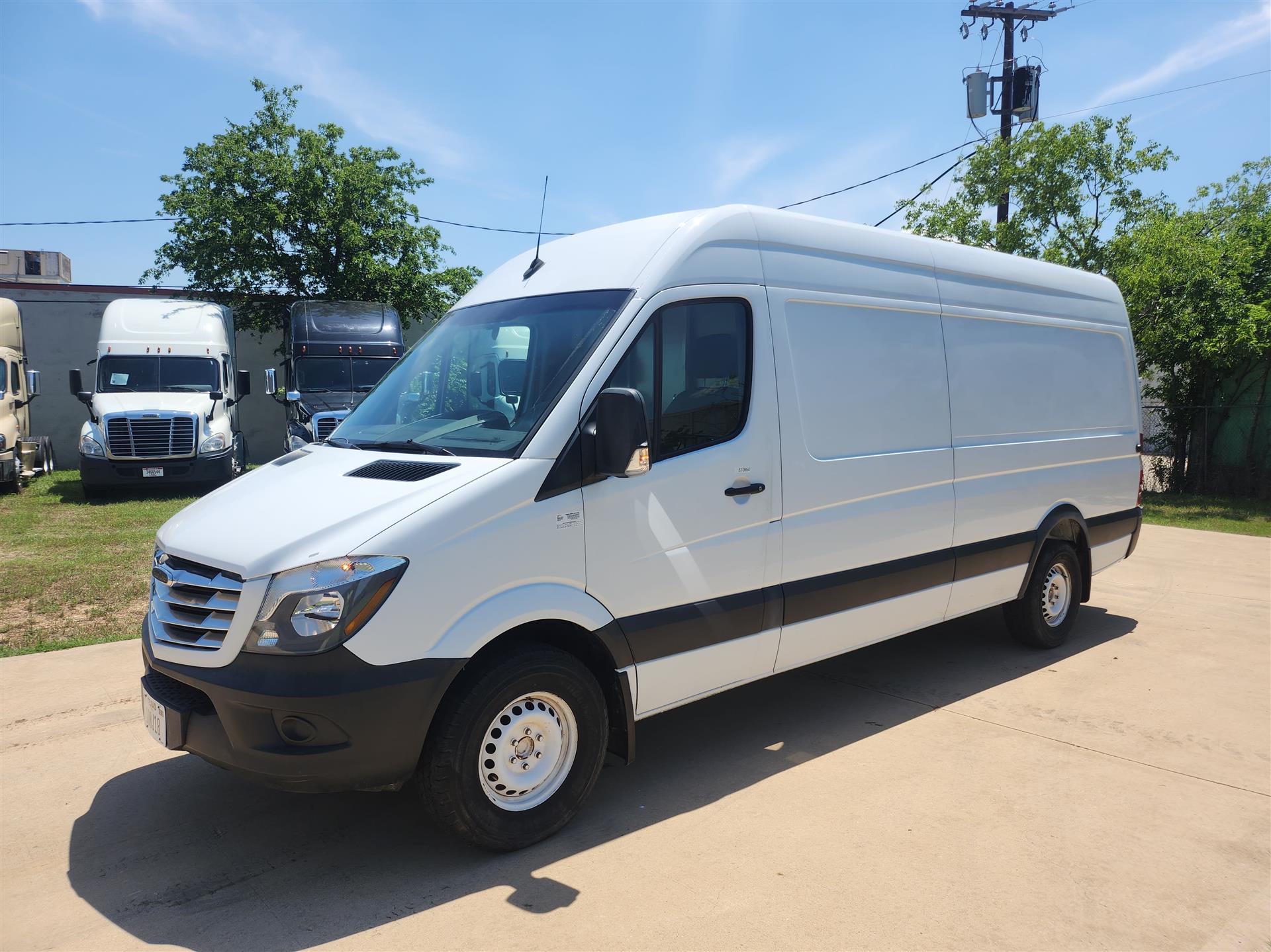 Mercedes-Benz SPRINTER 2500 Trucks For Sale