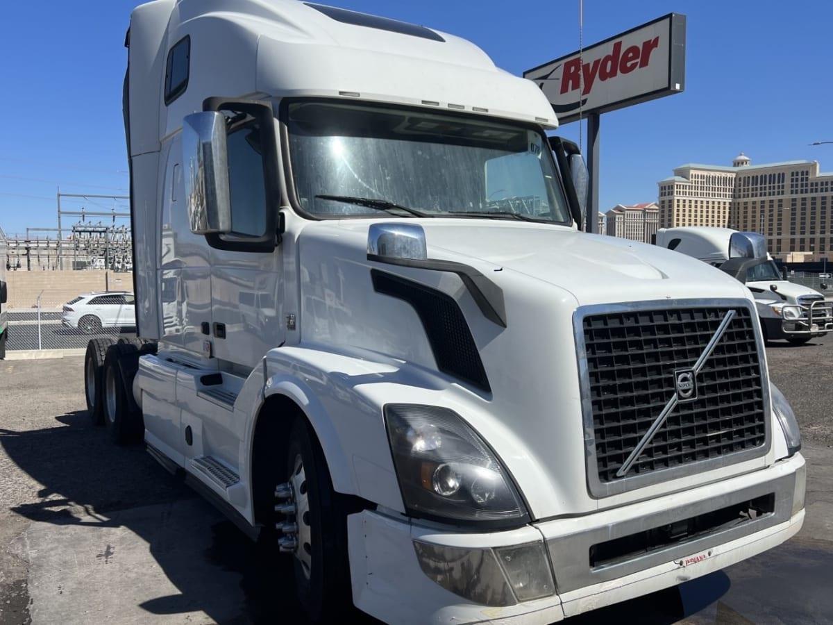 VOLVO 670 Trucks For Sale