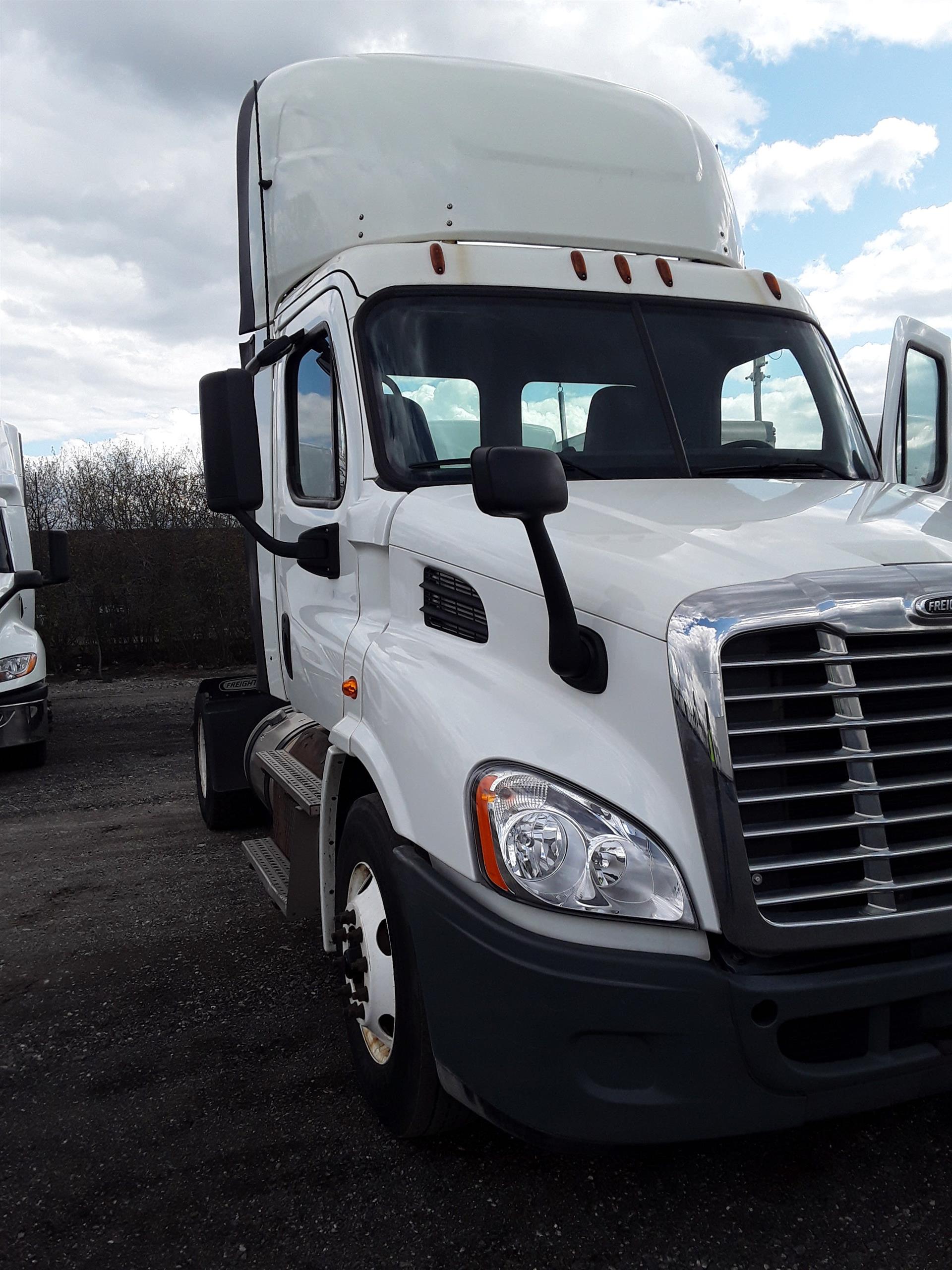 Freightliner CASCADIA 113 Trucks For Sale