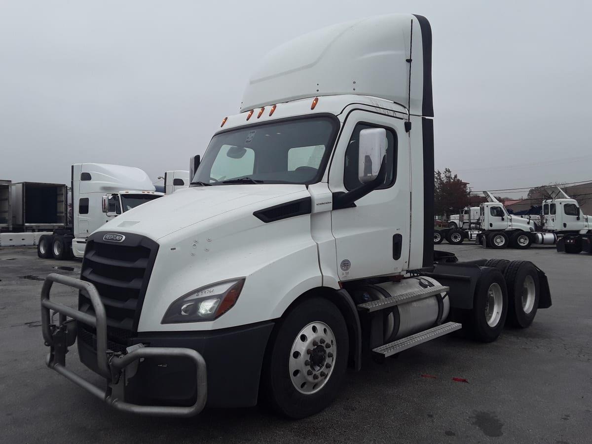 Freightliner NEW CASCADIA 116 Trucks For Sale