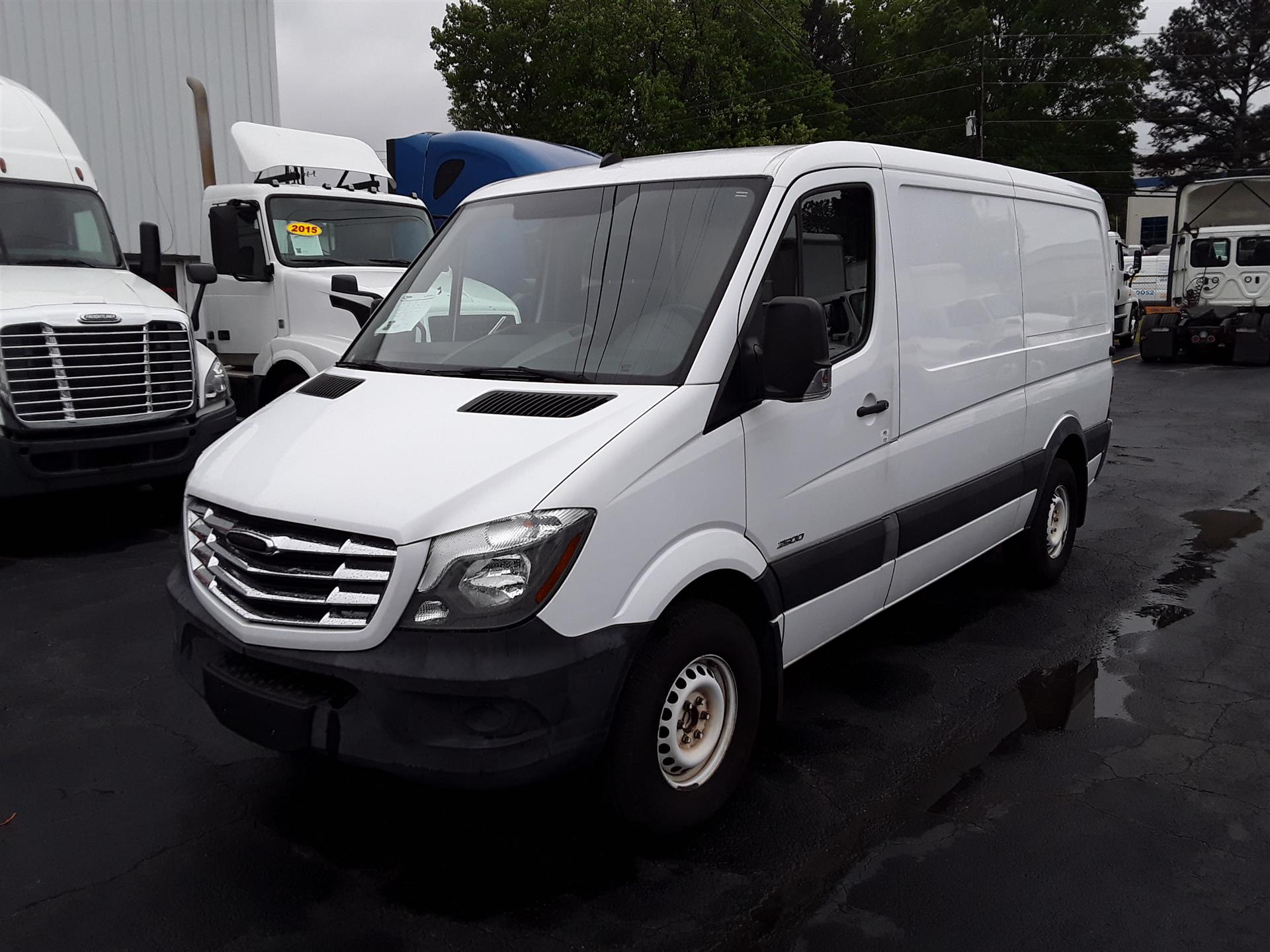 Mercedes-Benz SPRINTER 2500 Trucks For Sale