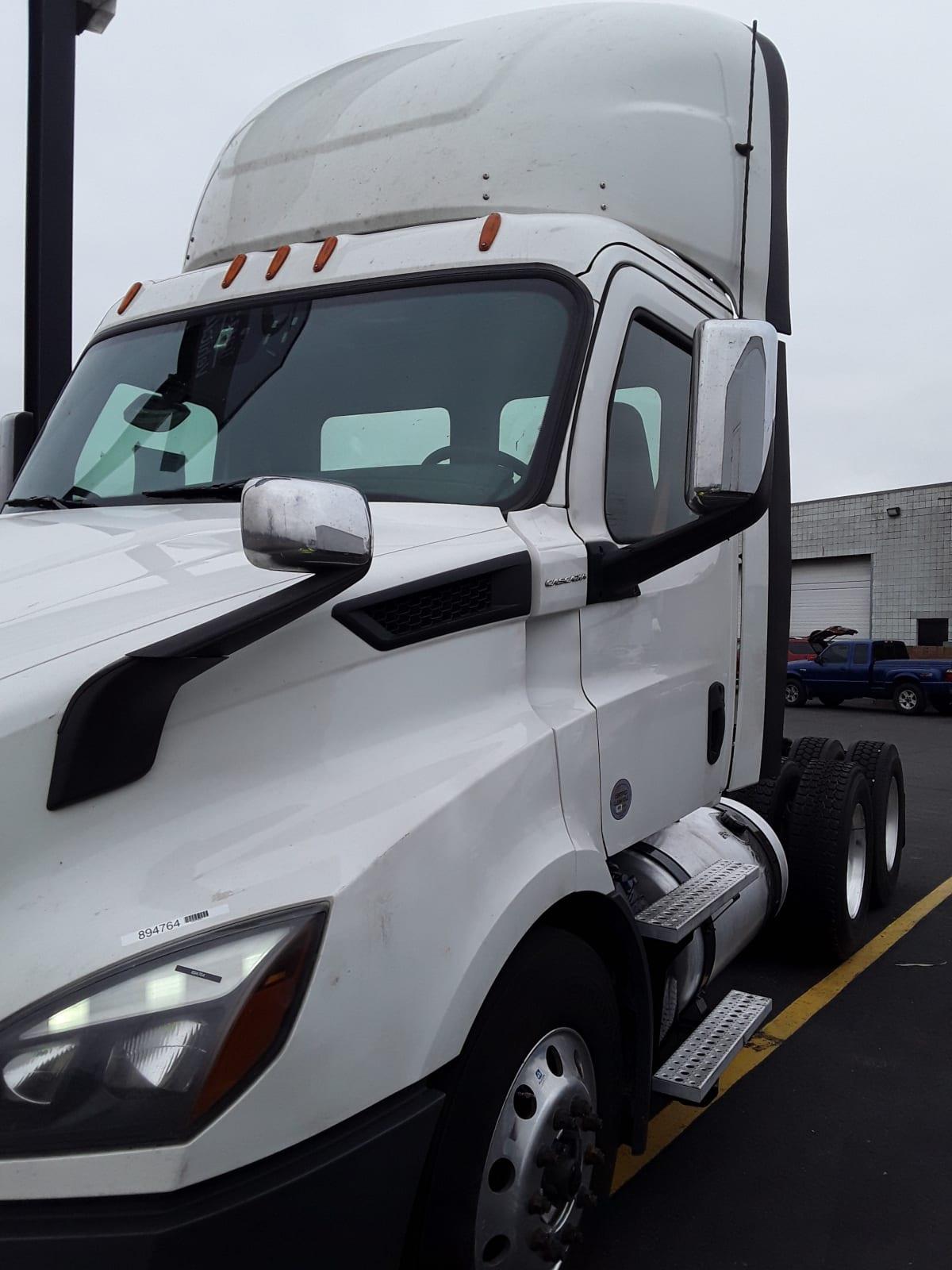 Freightliner NEW CASCADIA 116 Trucks For Sale