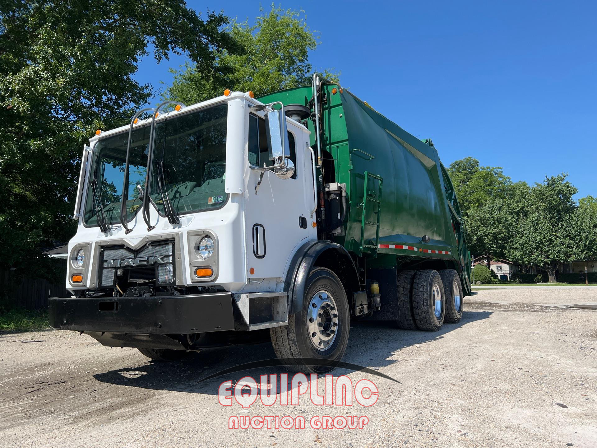 Mack MRU613 Trucks For Sale