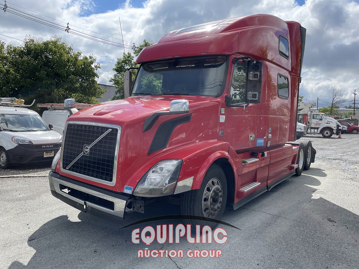 Volvo 780 Semi Trucks For Sale