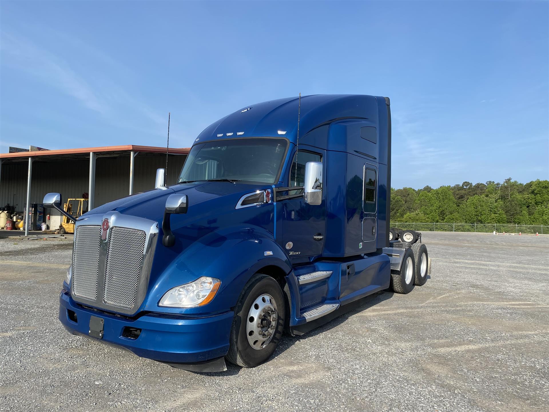 Is Kenworth T680 A Good Truck at Ramona Zielinski blog