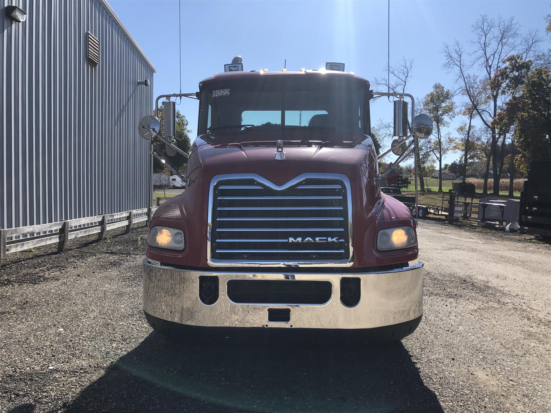 2014 Mack- CXU613 - Robertson Truck Group