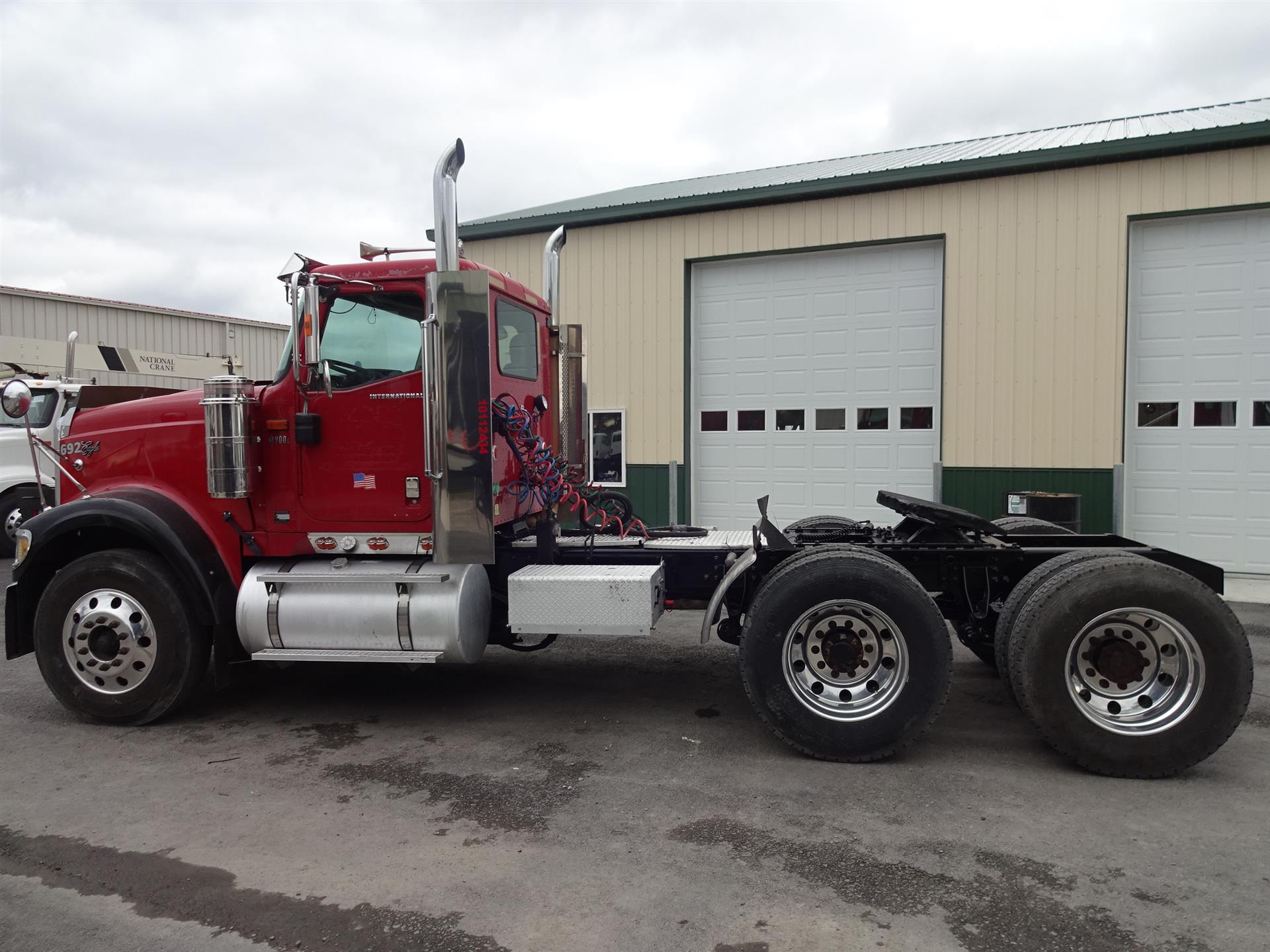 International 9900i Semi Trucks For Sale