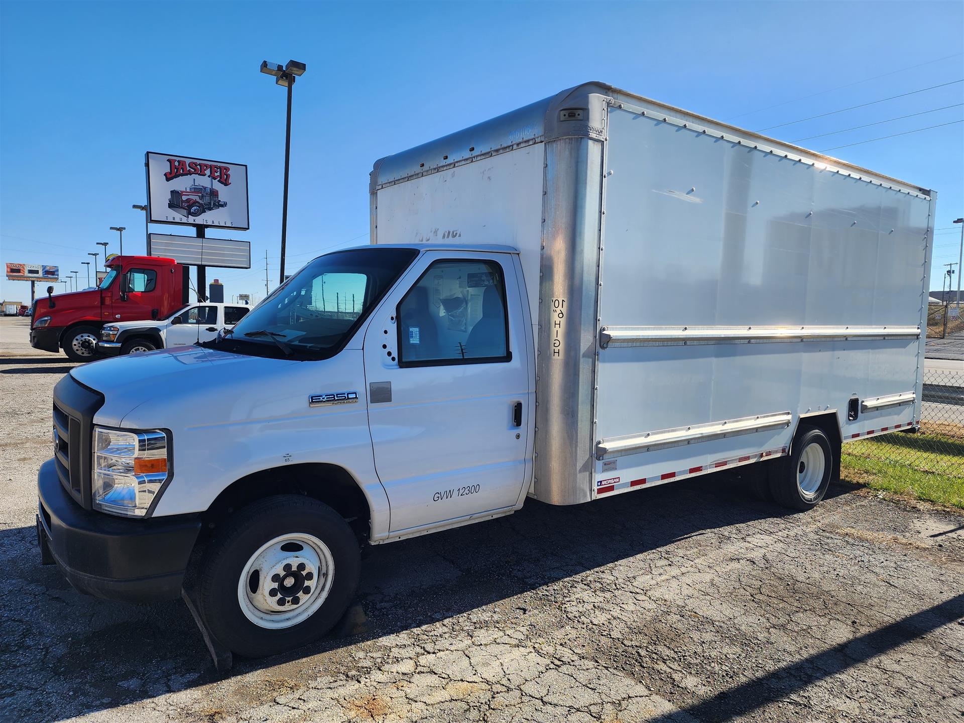 2018 Ford E350
